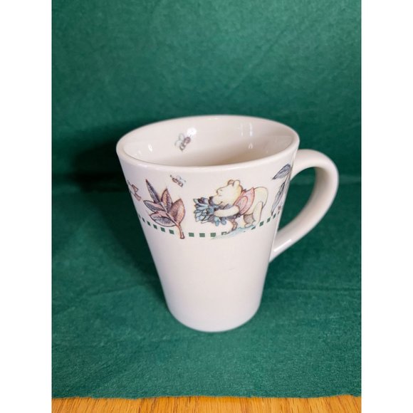 Disney | Dining | Vintage Winnie The Pooh Mug Leaf Animal Rim By Disney ...